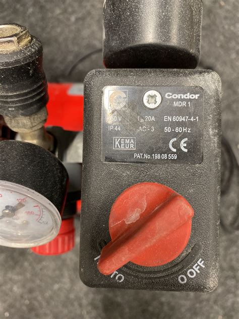 Compressor, MFT 105 / OF 1HP 5L - PS Auction - We value the future ...