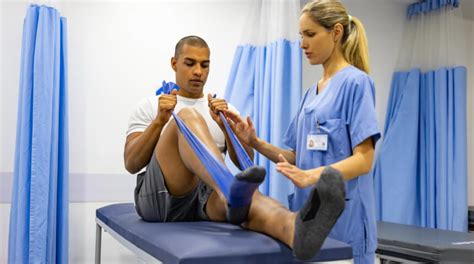 Treating A Torn Hip Labrum With Physical Therapy