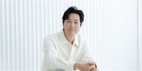 너무 잘생겨 강남으로 전학가자 남자 애들은 패러 오고 유리창이 깨졌다”는 탑배우 스포엔 뉴세이