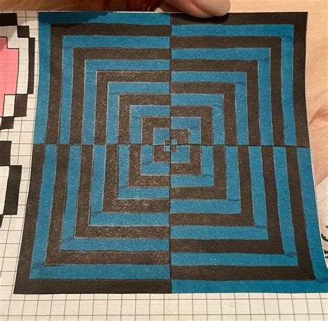 Лабиринт по клеткам узор по клеточкам Рисунки Легкие рисунки Милые