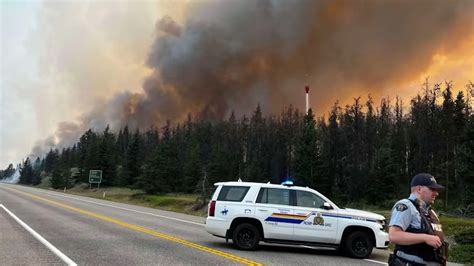 Buildings In Jasper In Flames After Wildfire Reaches Town The Weather