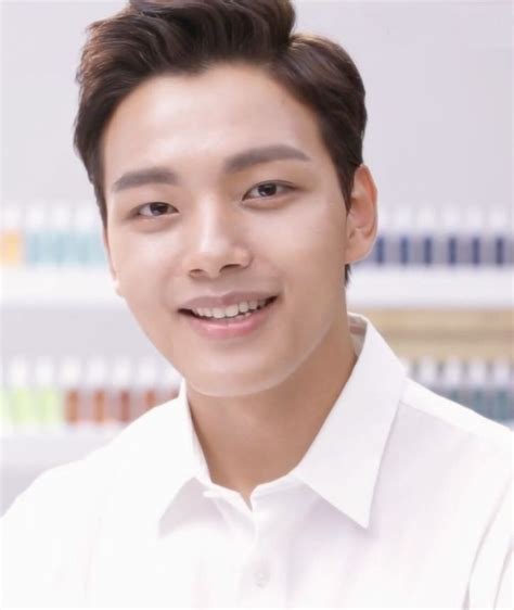 A Stalker S Guide To Yeo Jin Goo Artofit