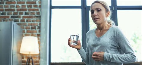 Menopause Symptoms To Watch For And Ways To Relieve Them Dr Axe