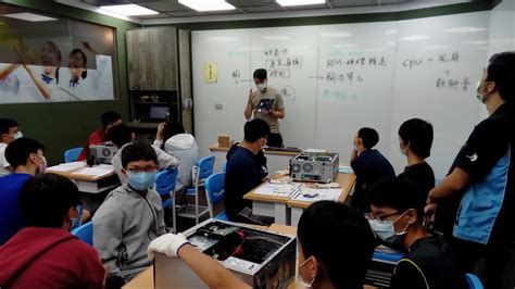 【lets Code一起程式吧】2020暑假夏令營18：【pc Building Simulator 電腦組裝及網路應用營815~816