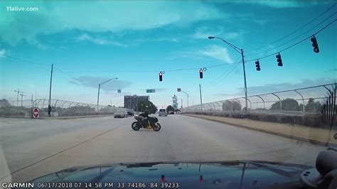 Dramatic Motorcycle Crash Caught On Camera Youtube