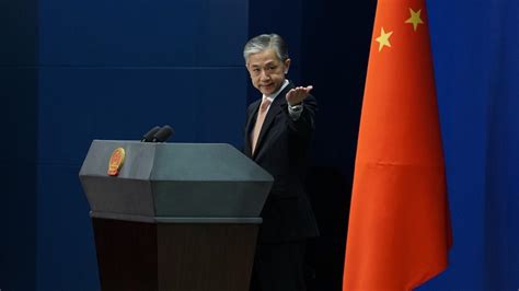 中方如何知道非法飞越中国领空的气球来自美国？外交部回应关键帧澎湃新闻 The Paper