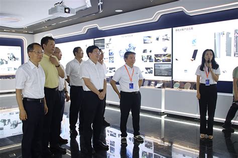 2022年8月24日浙江省委副书记政法委书记黄建发一行莅临水晶光电考察