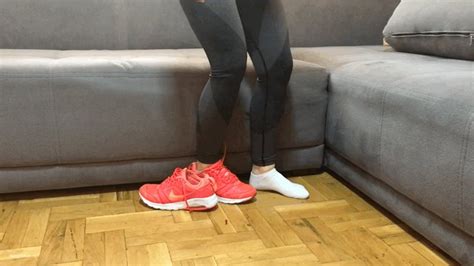 Nicky Twists Her Ankle In Home Workout Mov Mobile Version Pretty
