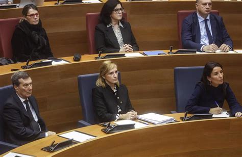 Pspv Y Compromís Denuncian Que Pradas No Comparezca En Corts Y El Pp
