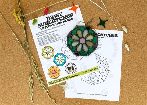 Daisy Suncatcher • Stained Glass Pattern • Digital Download • Hobby