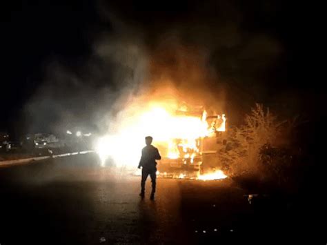 Fire Broke Out Due To Short Circuit In Moving Trailer In Nimbahera