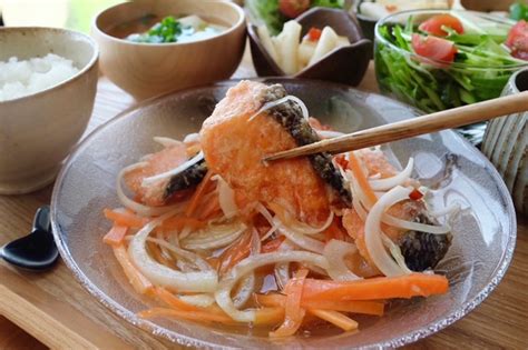 【揚げない】鮭の南蛮漬け By 管理栄養士ゆり子 【クックパッド】 簡単おいしいみんなのレシピが395万品