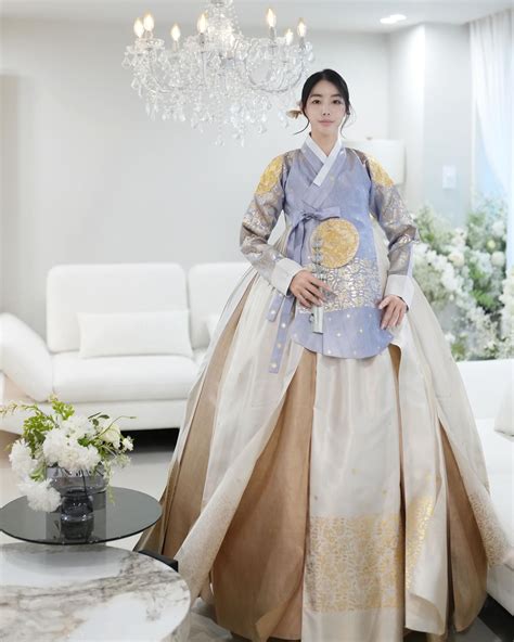 왕의후예한복 강남한복 돌한복 사계절 선호하시는 핑크and살구 계열의 한복이에요💕 강남한복 신라호텔돌잔치 가족한복 백일돌상 팔선돌잔치 돌스냅 영빈관돌잔치