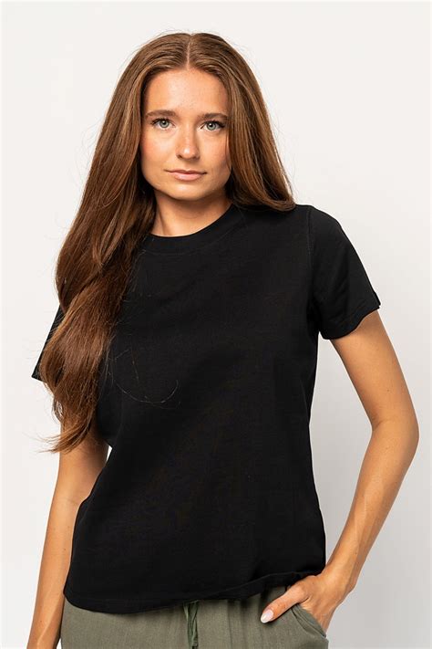 Maddy Tee In Black Holley Girl