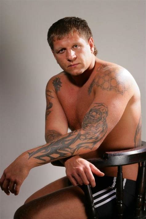 Aleksander Emelianenko Was In Prison 9 Photos Text