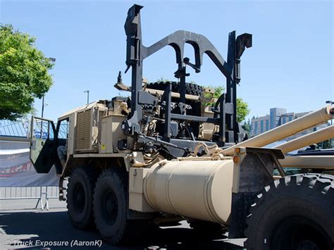 Oshkosh Hemtt M1120a4 Lhs Load Handling System 2015 Mili Flickr