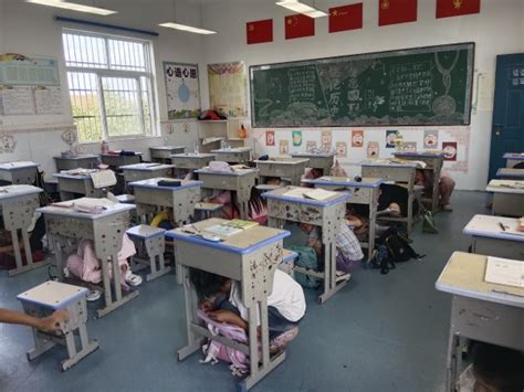 定远县藕塘小学成功举行“9·18”应急疏散演练凤凰网安徽凤凰网