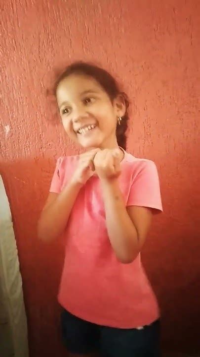 Ester Youtube