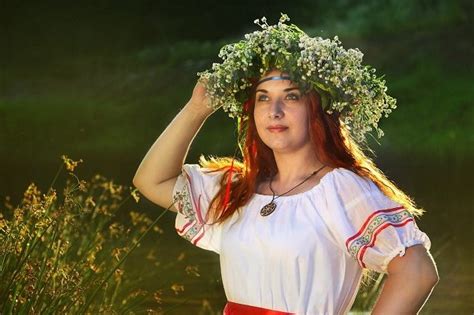 Славянские женские имена полный список всех имен со значениями