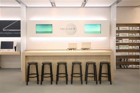 028 Small Cell Phone Accessories Store Interior Design Custom Mobile