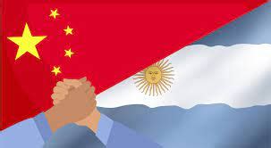 Argentina deja de pagar importaciones en dólares y pasa a yuanes