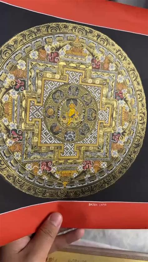 藏唐之冬 收藏級黃財神壇城 唐卡結緣 尺寸25x25cm左右 布面手繪採用純金純銀繪製畫工精細 黃財神本是位已證五道十地的大