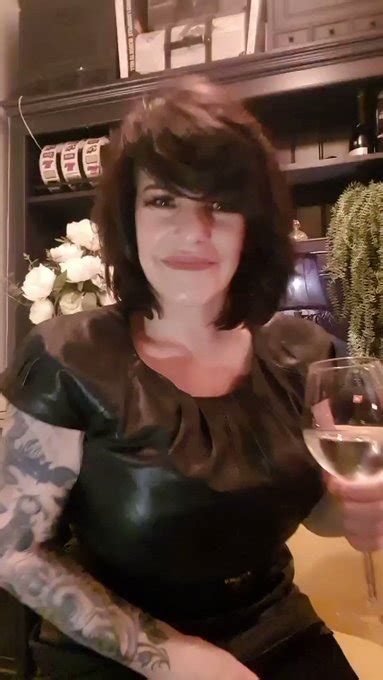 TW Pornstars ThatGirlDaisyRocks Pictures And Videos From Twitter