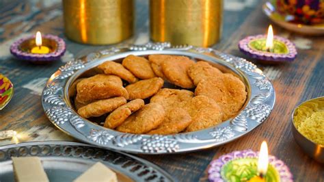 Mathri Indian Savoury Biscuit Sbs Food