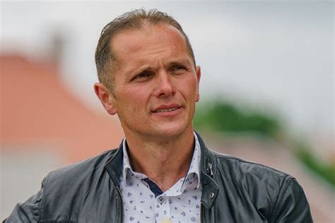 Rolnik szuka żony Co studiował Waldemar Będziecie zaskoczeni Plotek
