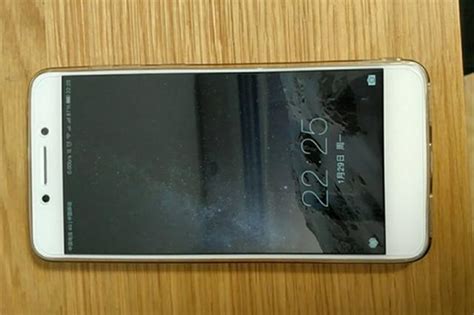 從2499跌至1198，驍龍8214070mah大電池，網友：性價比高！ 每日頭條
