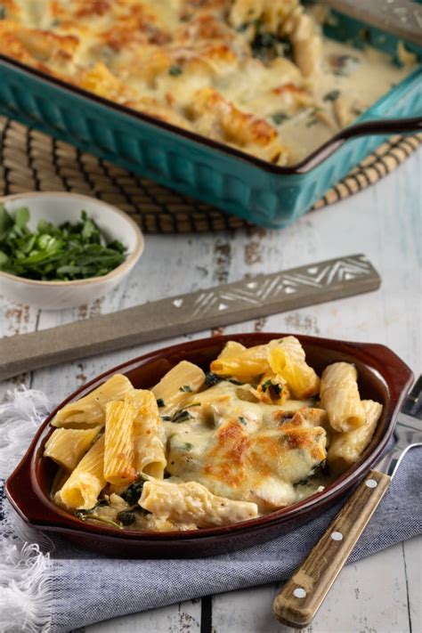 Baked Rigatoni With Mushrooms And Spinach Chefs Pencil