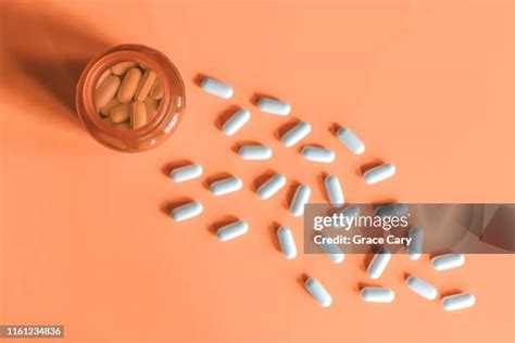 Acetaminophen Bottle Photos And Premium High Res Pictures Getty Images