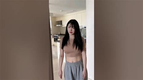 일본인아내가 침대에 있는 남편에게 안기는 이유가 Youtube