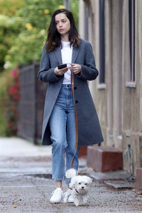 Ana De Armas Street Style Los Angeles 04 11 2020 • Celebmafia