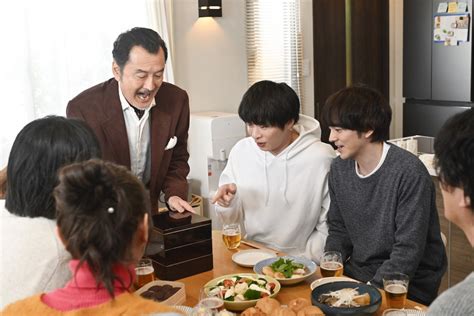 （写真）『おっさんずラブ‐リターンズ‐』第8話 “春田”田中圭、家事が上達 “牧”林遣都から家政夫の終了を提案される ドラマ ニュース
