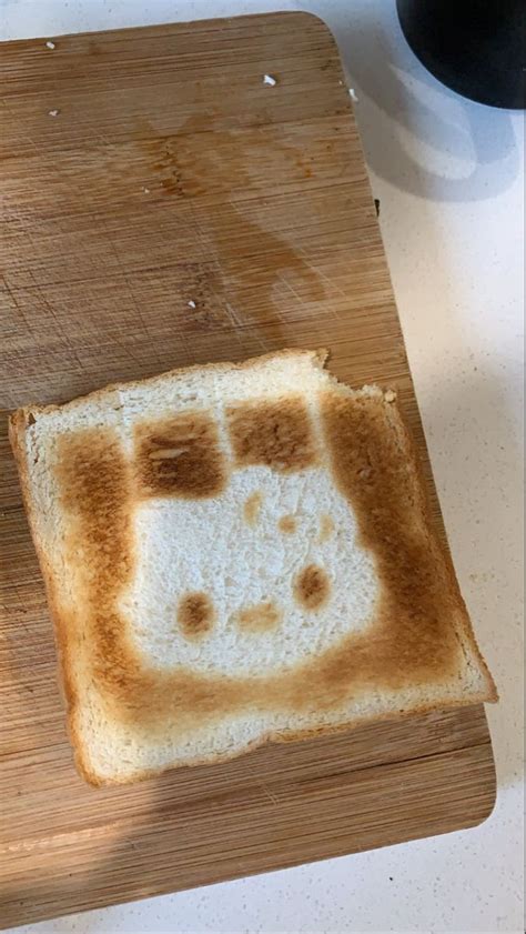 Hello Kitty Toast Xxxxddd Food Toast Hello Kitty