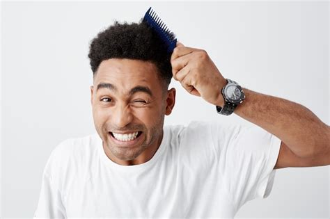 Free Photo Close Up Of Funny Handsome Young Dark Skinned Man With