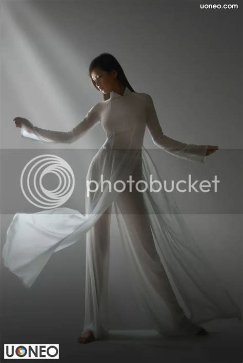 Mai Phuong Thuy And The Photo Scandal Caused Dresses Beautiful Girls