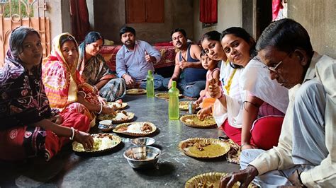 বাড়ির সবাই মিলে একসঙ্গে জমিয়ে খাওয়া দাওয়ার সাথেএকটু মশকরা 😀 Youtube