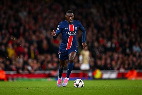 PSG Kolo Muani à Aston Villa lénorme surprise de lhiver Foot