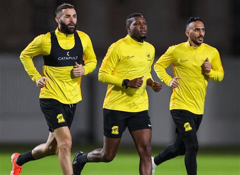 عودة بنزيمة تنعش تدريبات الاتحاد