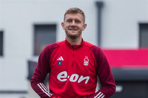 Nottingham Forest Captain Joe Worrall Set To Compete Loan Transfer To
