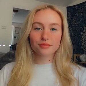 Jade Avery S Instagram Twitter Facebook On IDCrawl