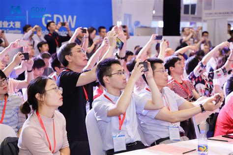通桥时刻通桥医疗参展2019中国医疗器械创新周并受邀演讲 脑医汇