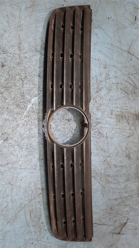 PASSAT B5 ATRAPA GRILL KRATKA ZDERZAKA 3B0853653C za 50 zł z Chrapoń
