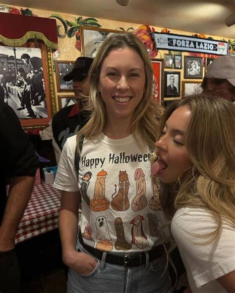 Sydney Sweeney Sydney Celebrity Look Celebrities