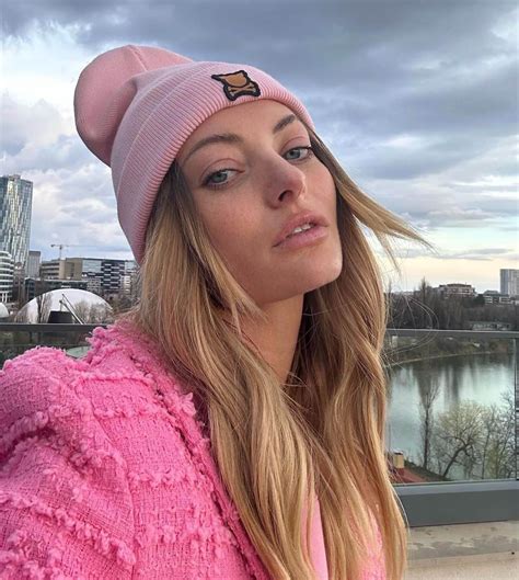 N Elat N Mod Repetat Delia Matache I A P R Sit Partenerul Cu Scandal Rela Ia Furtunoas