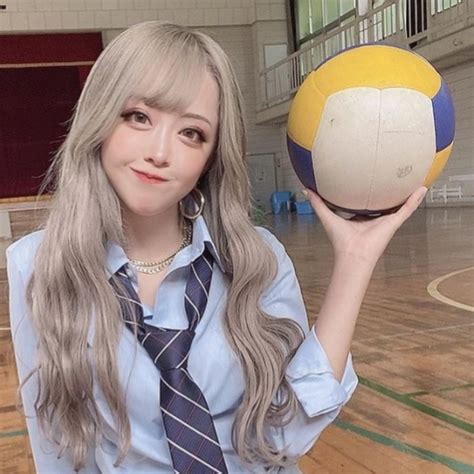 みりちゃむの結婚や歴代彼氏は？旦那や子供・離婚の噂の真相も総まとめ Enta エンタ ｜エンタメ有名人まとめサイト