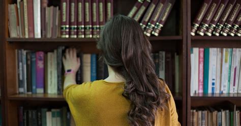 7 Surprising Things Librarians Do Other Than Check Out Books