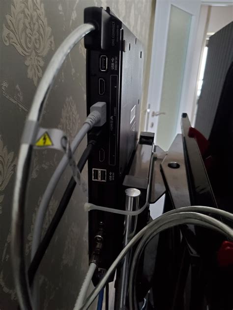 Qn95b Wall Mount One Connect Box Where Do I Mo Samsung Members